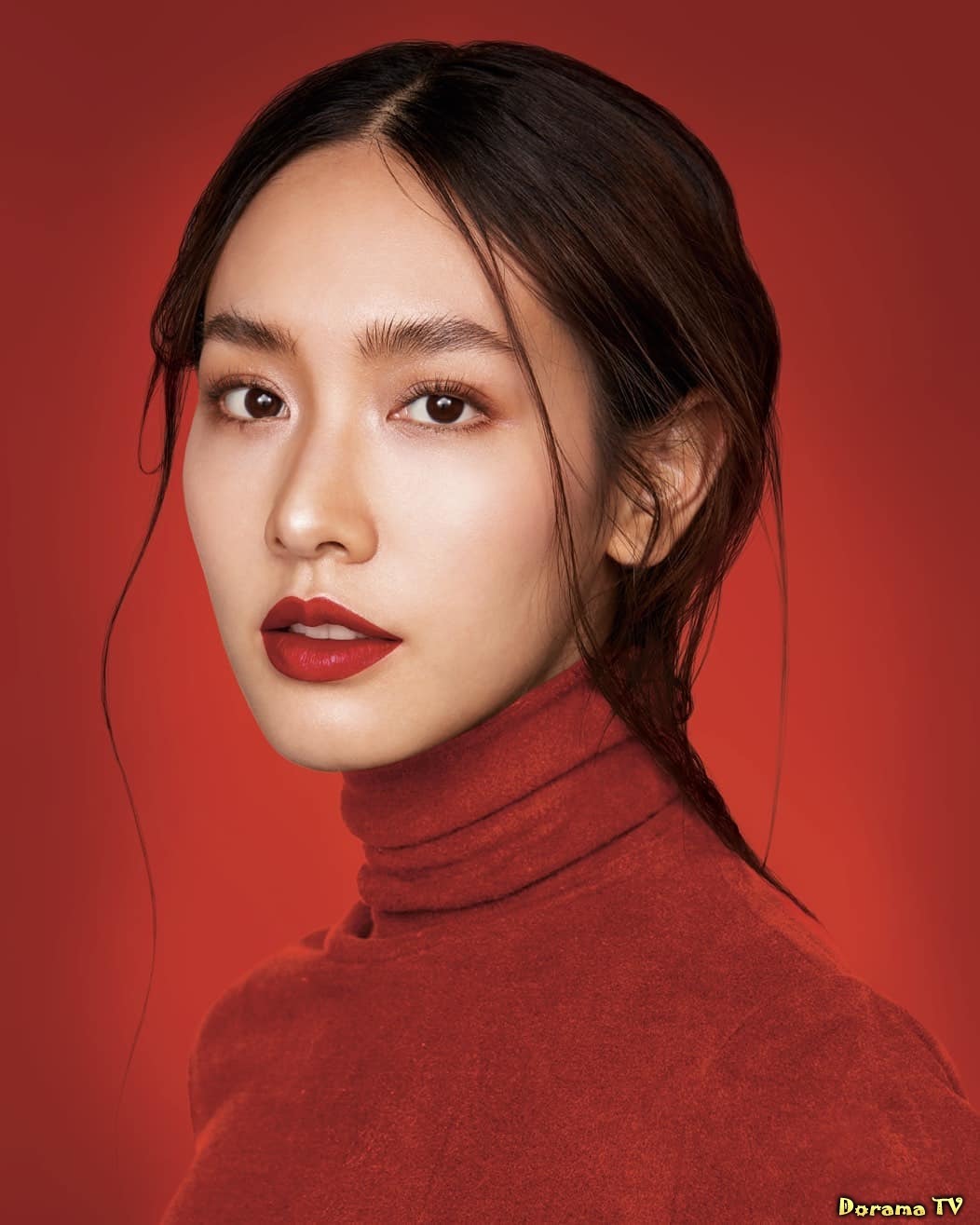 Актер Мин Пичая Ваттанамонтри (Min Peechaya Wattanamontree: มิน พีชญา ...