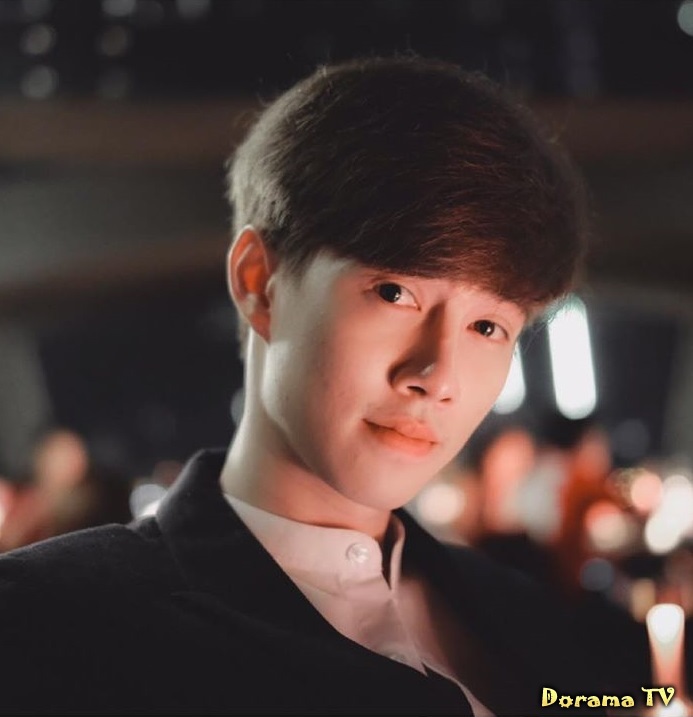 Актер Бен Аттанин Тханинпанувиват (Benz Atthanin Thaninpanuvivat: เบนซ์ ...