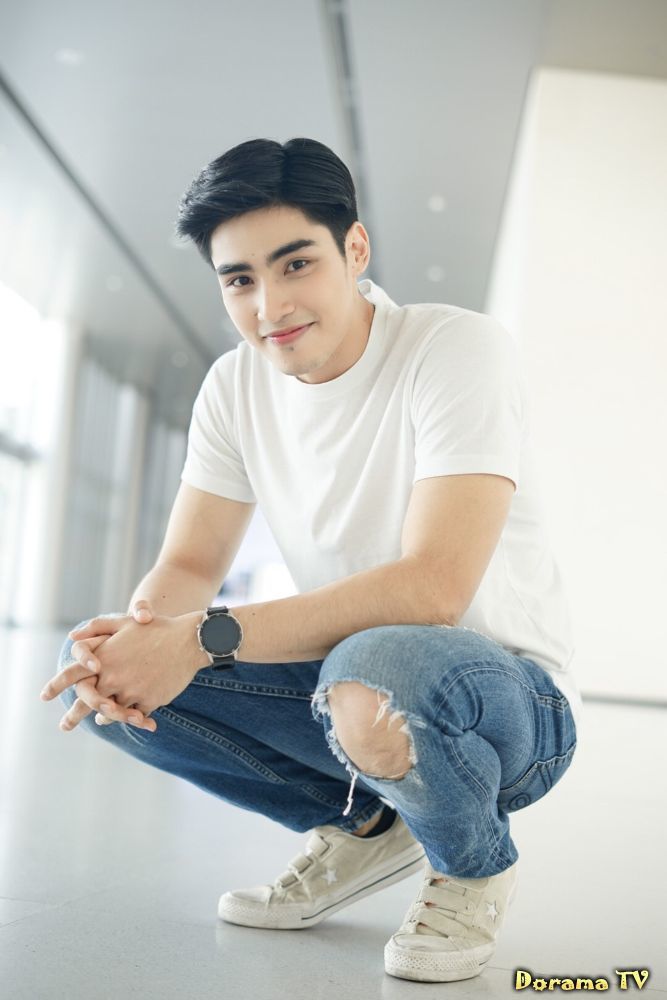 Актер Пум Пурипан Сапсэнсават (Poom Phuripan Sapsangsawat: ภูมิ ภูริพันธ์ ทรัพย์แสงสวัสดิ์ ...