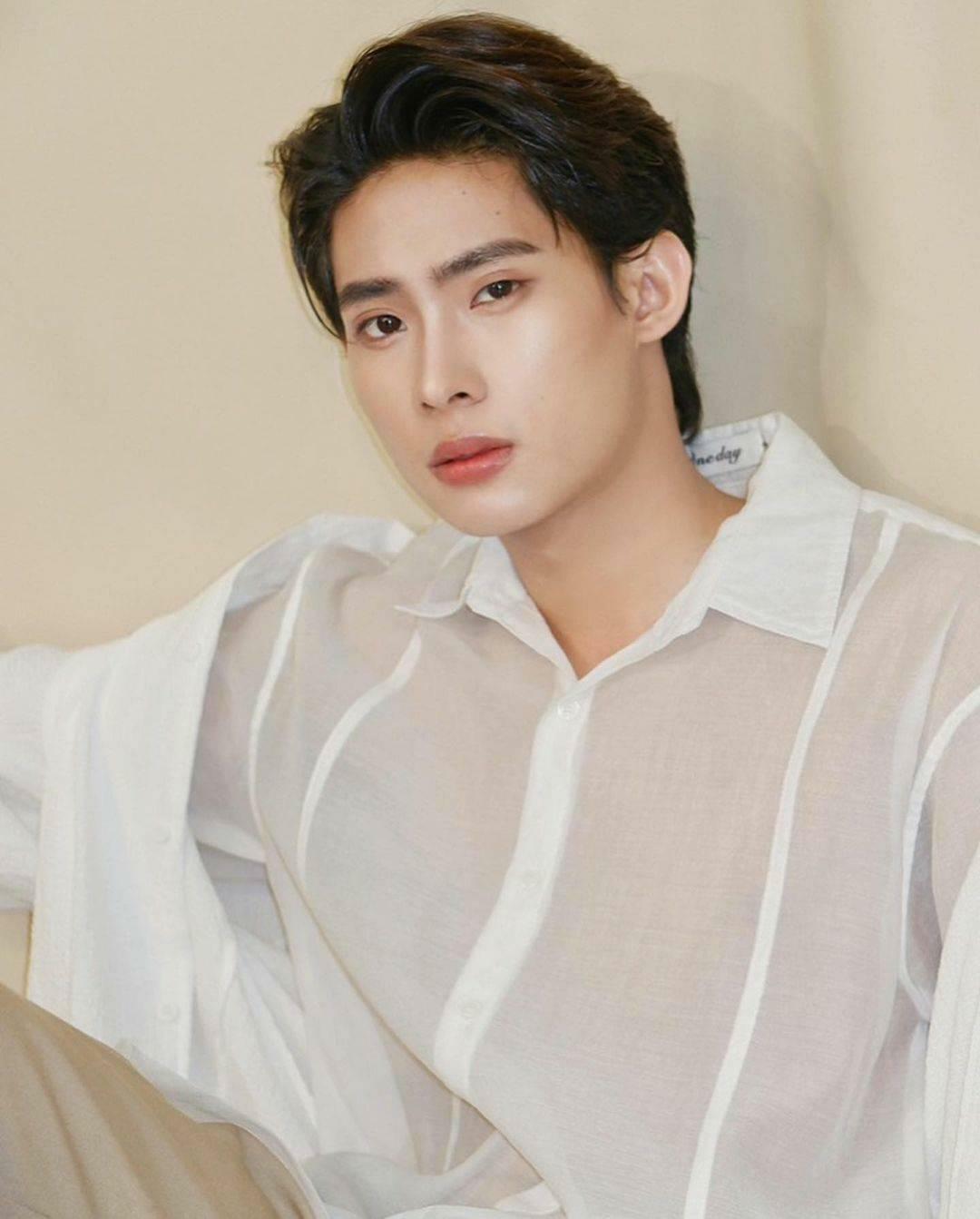 Актер Тьютор Корапат Ламной (Tutor Koraphat Lamnoi: ติวเตอร์ กรภัทร์ ลำ ...