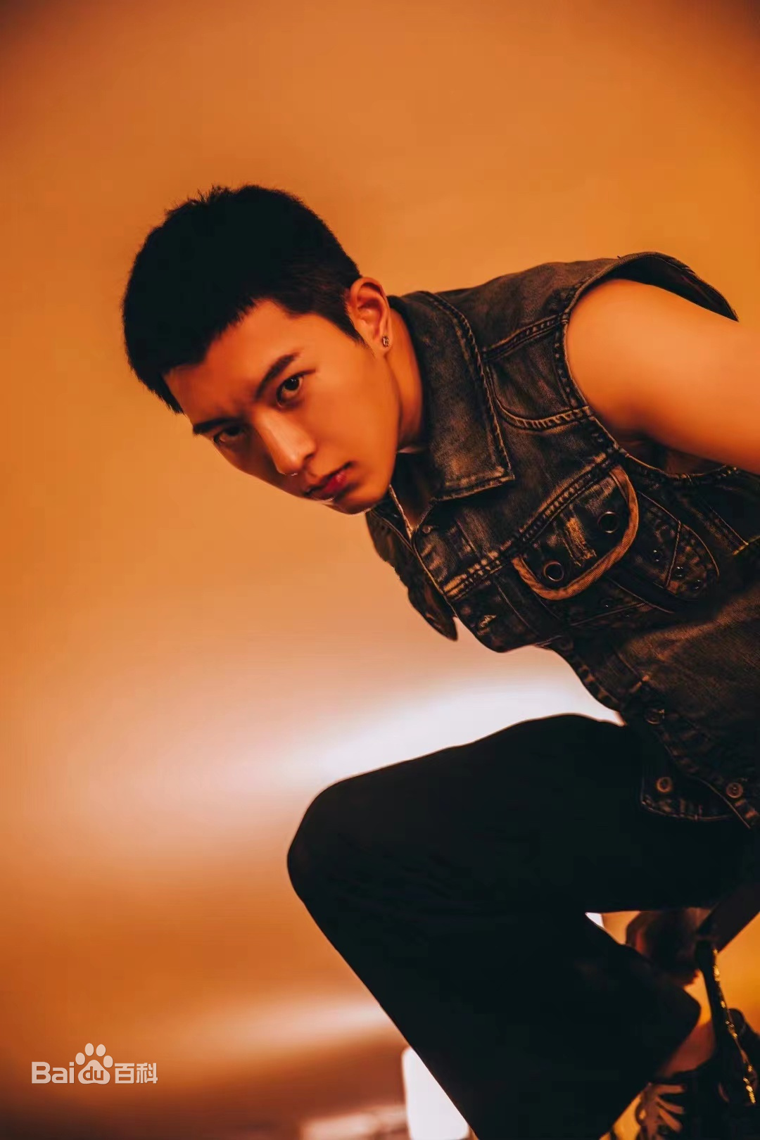 Актер Цю Дин Цзе (Qiu Ding Jie: 邱鼎杰), список дорам. Сортировка по году ...