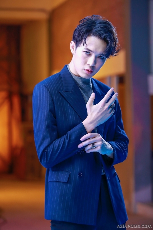 Актер Билли Пхатчанон Онсаад (Billy Patchanon Ounsa-ard: บิลลี่ ภัทรชนน อ่อนสอาด), список дорам ...