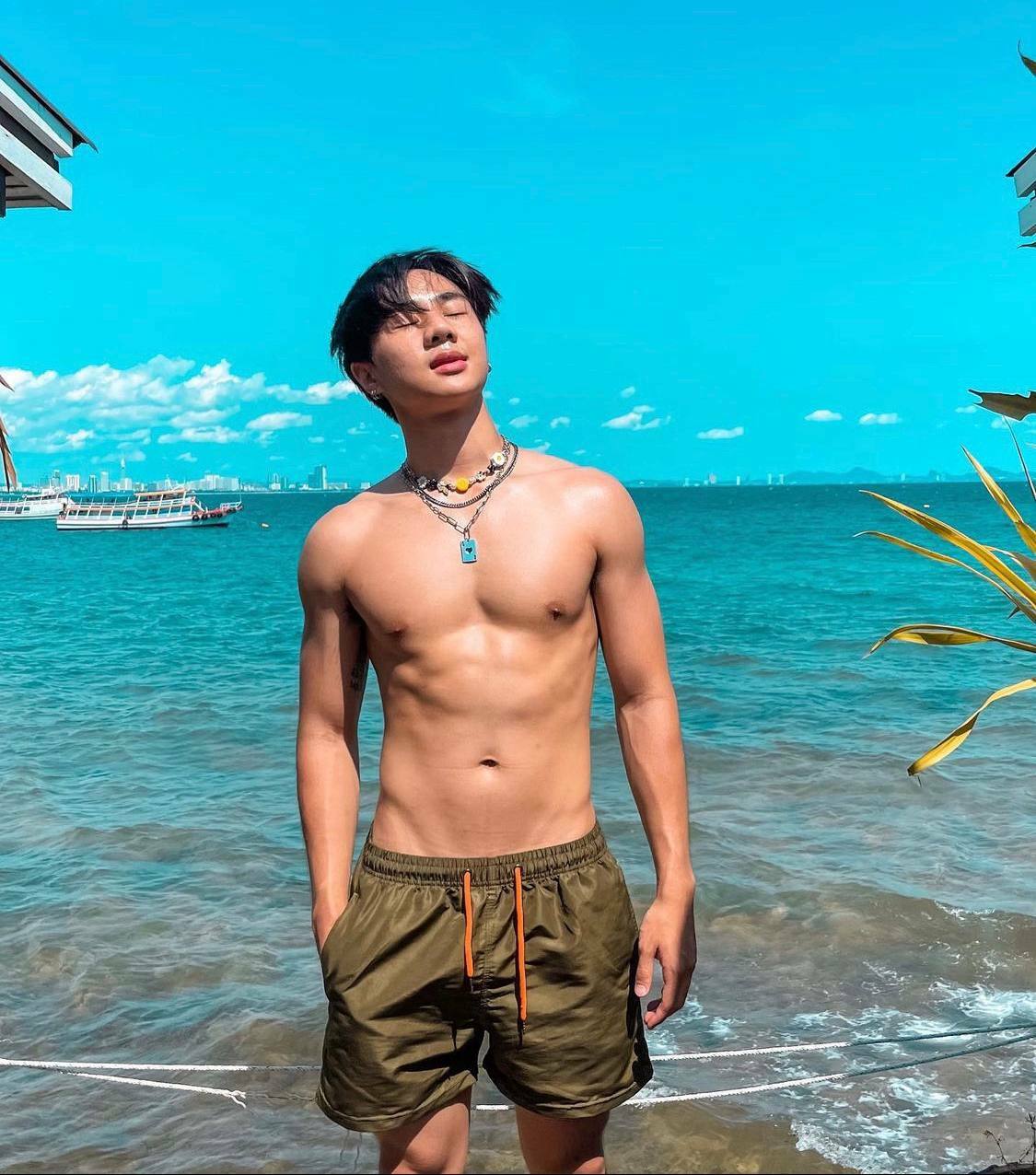 Актер Та Нанкун Пакапатпонпоб (Ta Nannakun Pakapatpornpob: ต้า นันคุณ ...