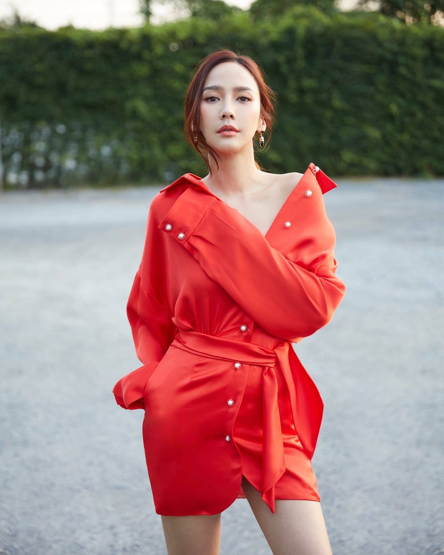 Актер Аум Патчарапа (Aum Patcharapa Chaichue: อั้ม พัชราภา ไชยเชื้อ ...