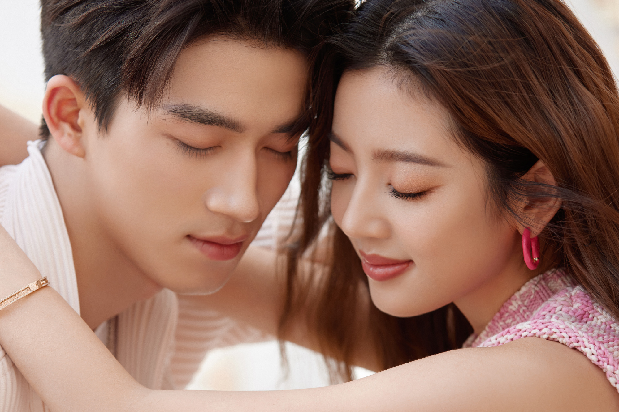 Актер Хэ Жуй Сянь (He Rui Xian: 何瑞贤), список дорам. Сортировка по году написания - DoramaTV