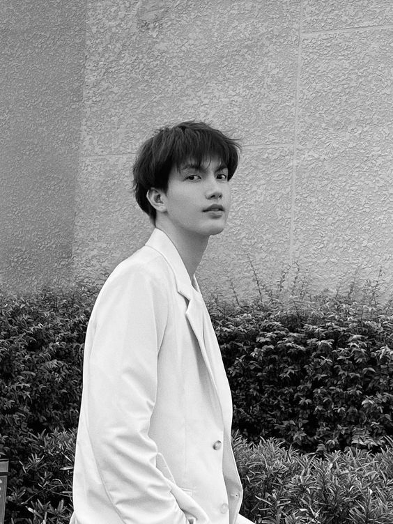 Актер Тон Тханают Тхакунаттая (Tong Thanayut Thakoonauttaya: ต๋อง ธนายุทธ ฐากูรอุตตญา), список ...