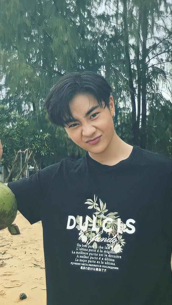 Актер Та Нанкун Пакапатпонпоб (Ta Nannakun Pakapatpornpob: ต้า นันคุณ ...