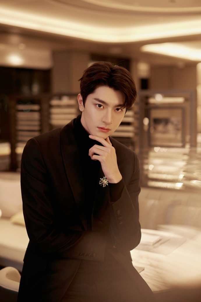 Актер Линь И (Lin Yi: 林一), список дорам. Сортировка по году написания ...