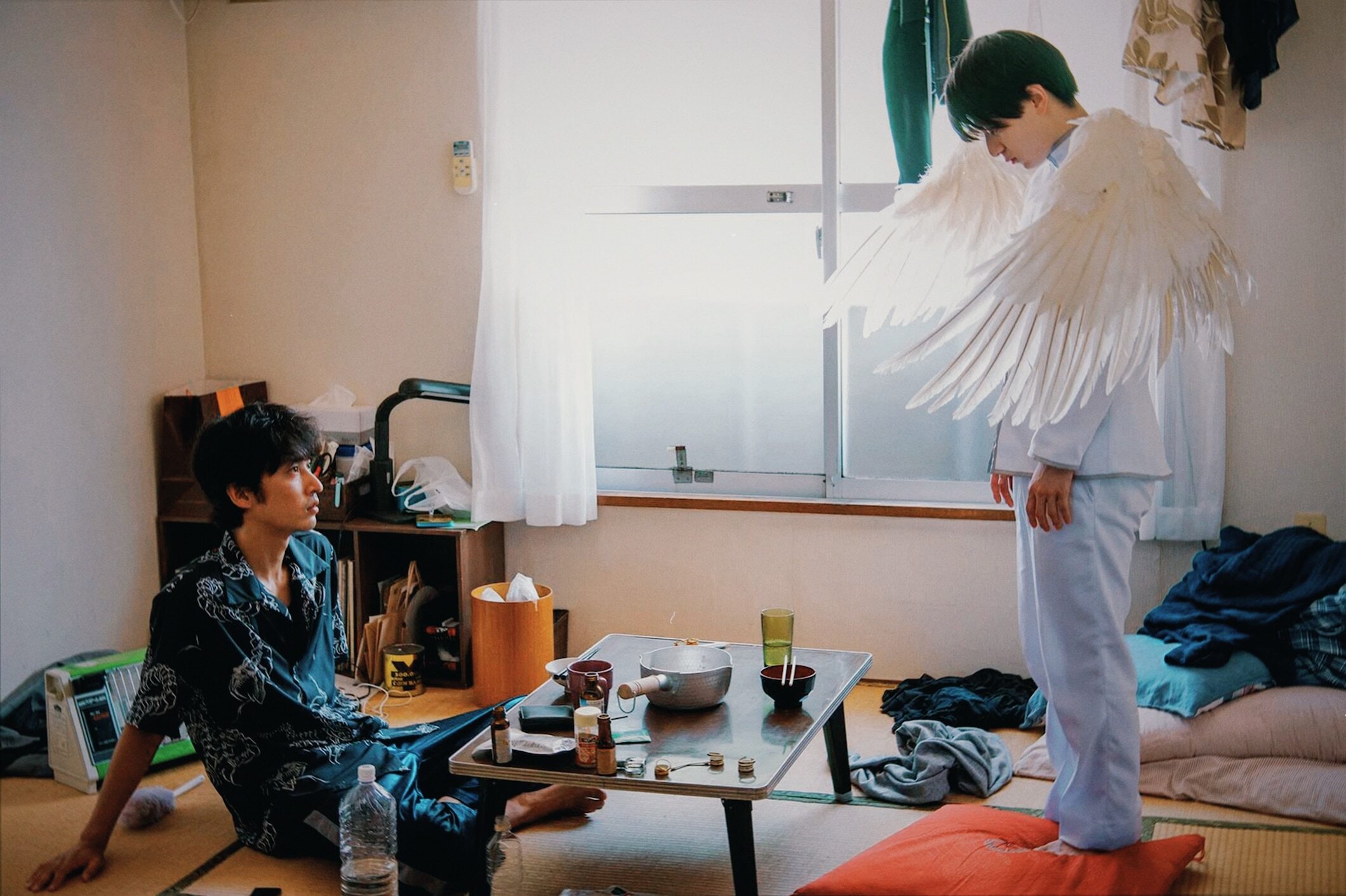 Смотреть бесплатно дораму В однушке с ангелом (One Room Angel: ワンルーム ...